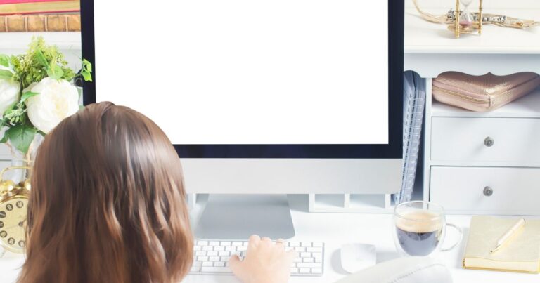 Starting a College Blog? Here's Everything You Need to Know