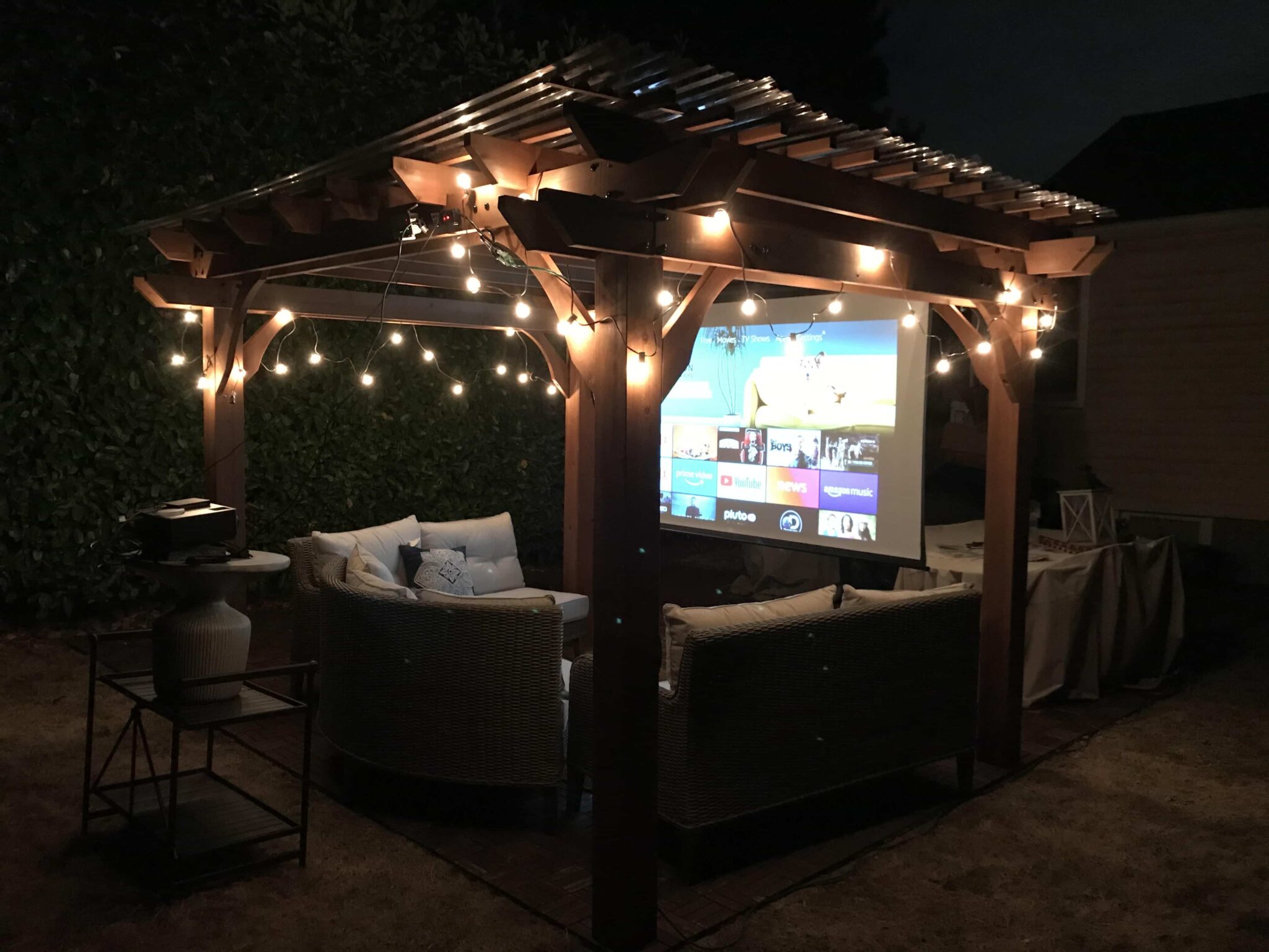 How to Make a Backyard Movie Theater with a projector screen